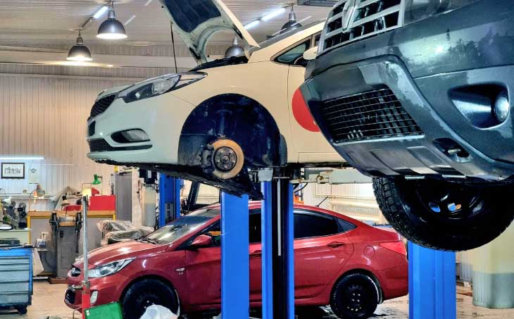 Best Car Garage Workshop Service Station in Al Quoz Dubai UAE