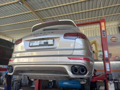 Best Car Garage Workshop Service Station in Al Quoz Dubai UAE